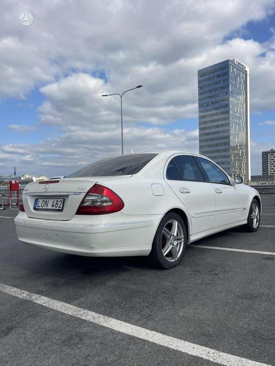 Balts Mercedes-Benz E 320 2007 Viļņa, ar dzinēja tilpumu 3.00 L un nobraukumu 360 tūkst. km par 3700 €, foto 2 vietnē AUTOMOTO.COM.LV