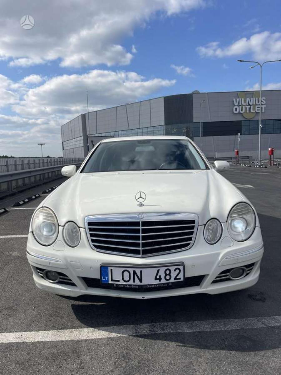Balts Mercedes-Benz E 320 2007 Viļņa, ar dzinēja tilpumu 3.00 L un nobraukumu 360 tūkst. km par 3700 €, foto 3 vietnē AUTOMOTO.COM.LV