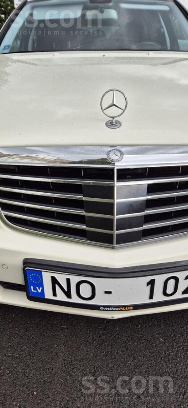 Balts Mercedes-Benz E 320 2007 Rīga, ar dzinēja tilpumu 3.00 L un nobraukumu 355 tūkst. km par 3900 €, foto 9 vietnē AUTOMOTO.COM.LV