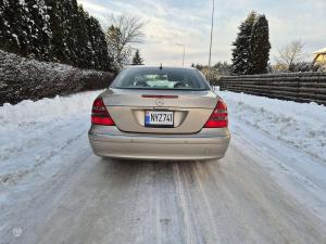 Yellow Mercedes-Benz E 320 2003 in Silute, with an engine capacity of 3.20 L and mileage of 202 thousand km for 2600 €, photo 6 on AUTOMOTO.COM.LV