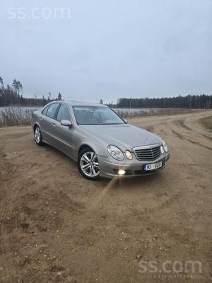 Желтый Мерседес Е 320 2003 в Балви, объемом двигателя 3.20 л и пробегом 256 тыс. км за 2700 €, фото  на AUTOMOTO.COM.LV