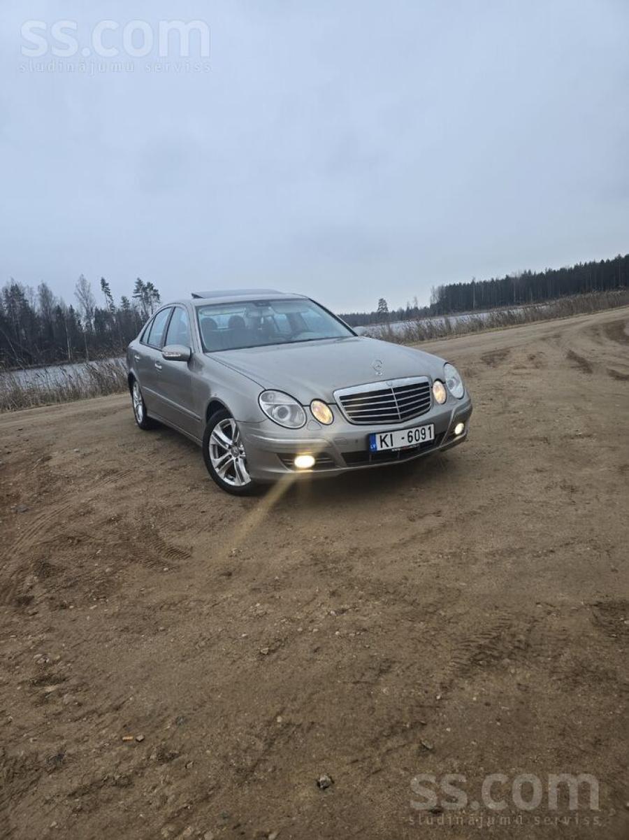 Желтый Мерседес Е 320 2003 в Балви, объемом двигателя 3.20 л и пробегом 256 тыс. км за 2700 €, фото 5 на AUTOMOTO.COM.LV