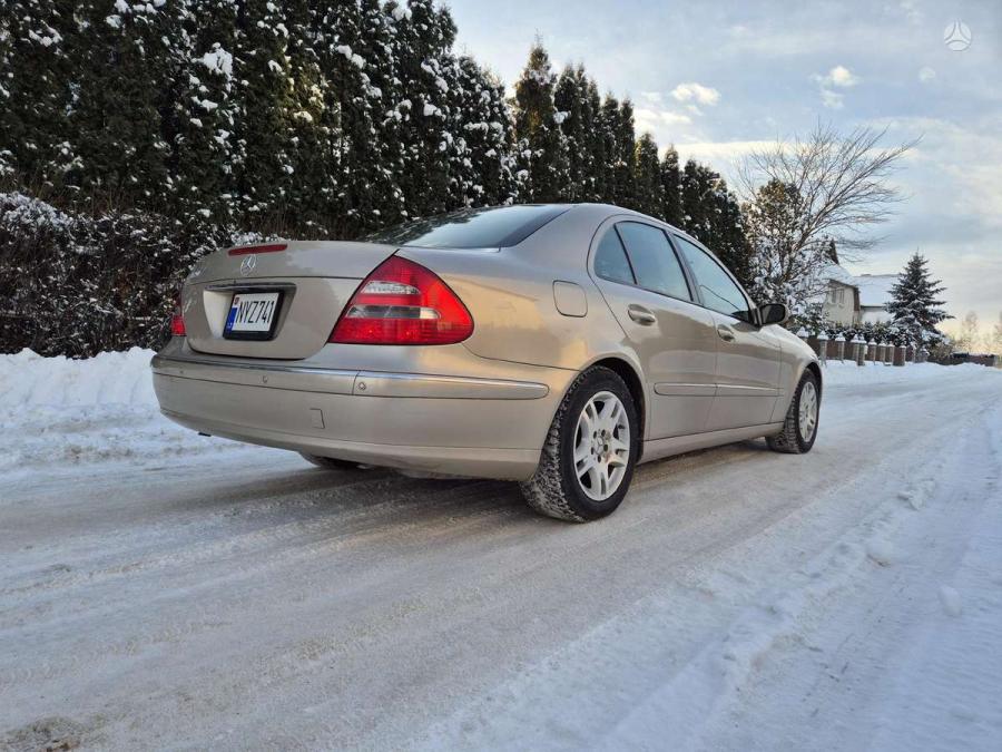 Dzeltens Mercedes-Benz E 320 2004 Šilutė, ar dzinēja tilpumu 3.20 L un nobraukumu 200 tūkst. km par 2600 €, foto 6 vietnē AUTOMOTO.COM.LV