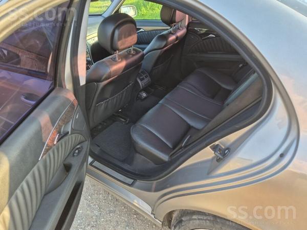 Желтый Мерседес Е 320 2006 в Даугавпилс, объемом двигателя 3.00 л и пробегом 371 тыс. км за 4500 €, фото 4 на AUTOMOTO.COM.LV