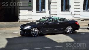 Black Mercedes-Benz E 350 2010 in Riga, with an engine capacity of 3.00 L and mileage of 178 thousand km for 14777 €, photo 25 on AUTOMOTO.COM.LV
