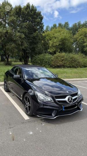 Black Mercedes-Benz E 350 2010 in Kaunas, with an engine capacity of 3.50 L and mileage of 134 thousand km for 9450 €, photo 6 on AUTOMOTO.COM.LV