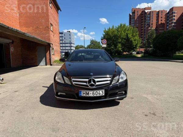 Black Mercedes-Benz E 350 2009 in Riga, with an engine capacity of 3.50 L and mileage of 226 thousand km for 6700 €, photo 1 on AUTOMOTO.COM.LV