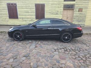 Melns Mercedes-Benz E 350 2009 Jelgava, ar dzinēja tilpumu 3.50 L un nobraukumu 248 tūkst. km par 11300 €, foto  vietnē AUTOMOTO.COM.LV