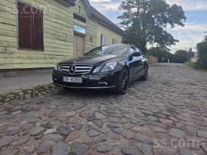 Melns Mercedes-Benz E 350 2009 Jelgava, ar dzinēja tilpumu 3.50 L un nobraukumu 248 tūkst. km par 11300 €, foto 4 vietnē AUTOMOTO.COM.LV