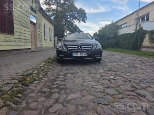 Melns Mercedes-Benz E 350 2009 Jelgava, ar dzinēja tilpumu 3.50 L un nobraukumu 248 tūkst. km par 11300 €, foto 5 vietnē AUTOMOTO.COM.LV