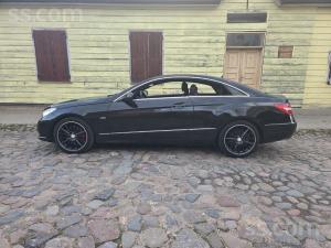 Melns Mercedes-Benz E 350 2009 Jelgava, ar dzinēja tilpumu 3.50 L un nobraukumu 248 tūkst. km par 11300 €, foto 10 vietnē AUTOMOTO.COM.LV
