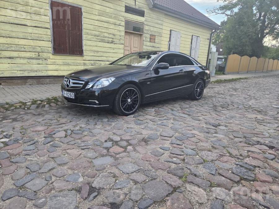 Melns Mercedes-Benz E 350 2009 Jelgava, ar dzinēja tilpumu 3.50 L un nobraukumu 248 tūkst. km par 11300 €, foto 11 vietnē AUTOMOTO.COM.LV