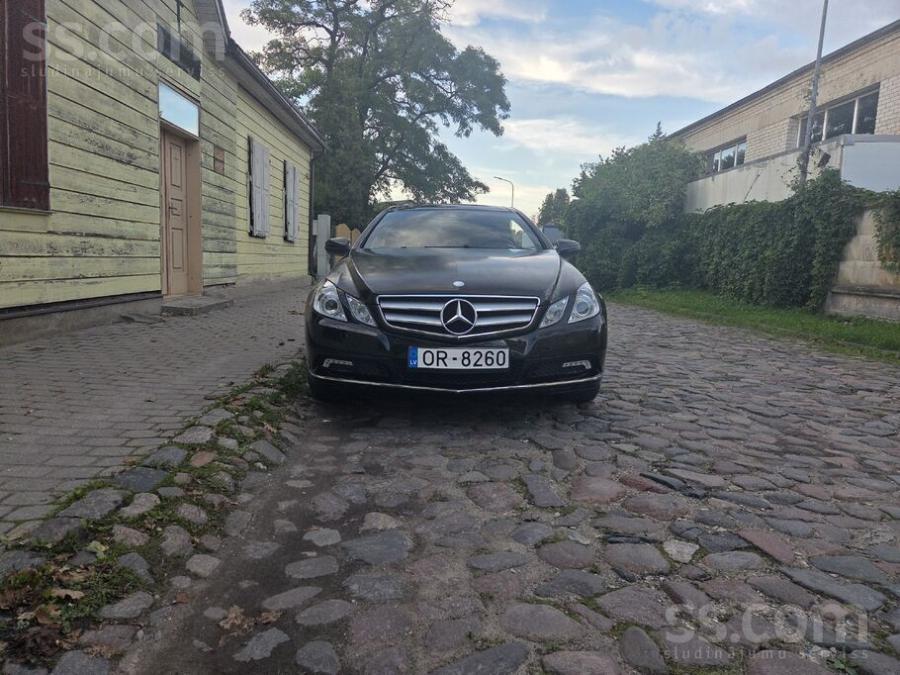 Melns Mercedes-Benz E 350 2009 Jelgava, ar dzinēja tilpumu 3.50 L un nobraukumu 248 tūkst. km par 11300 €, foto 12 vietnē AUTOMOTO.COM.LV