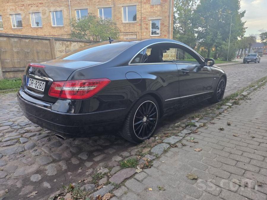 Melns Mercedes-Benz E 350 2009 Jelgava, ar dzinēja tilpumu 3.50 L un nobraukumu 248 tūkst. km par 11300 €, foto 14 vietnē AUTOMOTO.COM.LV