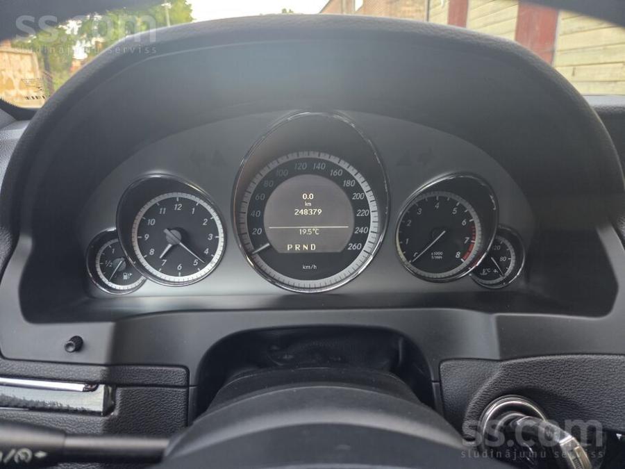 Melns Mercedes-Benz E 350 2009 Jelgava, ar dzinēja tilpumu 3.50 L un nobraukumu 248 tūkst. km par 11300 €, foto 19 vietnē AUTOMOTO.COM.LV