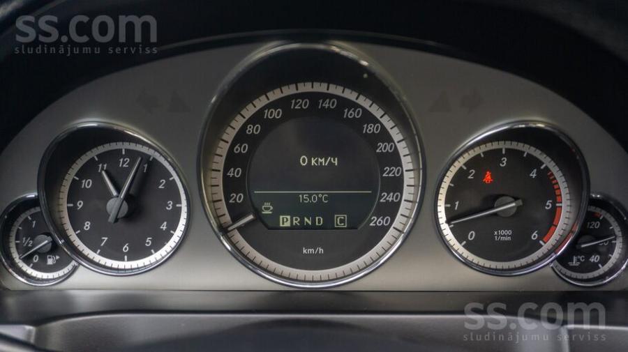 Black Mercedes-Benz E 350 2009 in Riga, with an engine capacity of 3.00 L and mileage of 297 thousand km for 6990 €, photo 18 on AUTOMOTO.COM.LV
