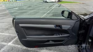 Black Mercedes-Benz E 350 2009 in Riga, with an engine capacity of 3.00 L and mileage of 297 thousand km for 6990 €, photo 22 on AUTOMOTO.COM.LV