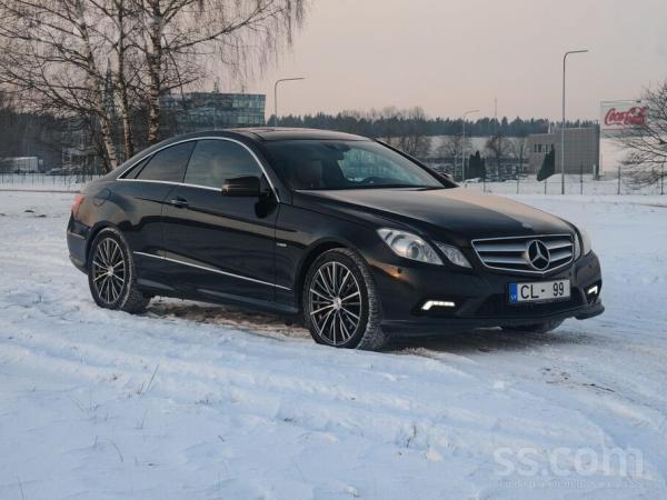 Melns Mercedes-Benz E 350 2010 Rīga, ar dzinēja tilpumu 3.00 L un nobraukumu 310 tūkst. km par 9890 €, foto 3 vietnē AUTOMOTO.COM.LV