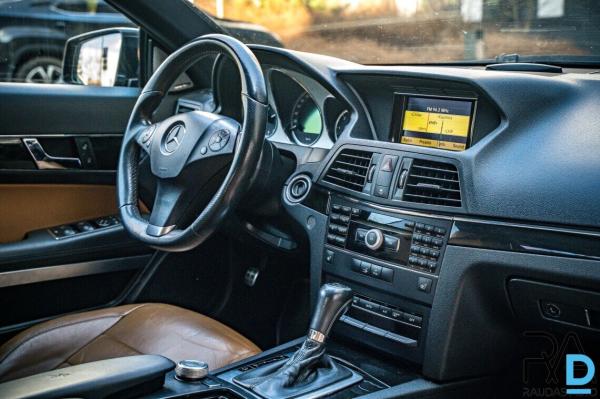 Melns Mercedes-Benz E 350 2010 Rīga, ar dzinēja tilpumu 3.00 L un nobraukumu 332 tūkst. km par 6990 €, foto 5 vietnē AUTOMOTO.COM.LV