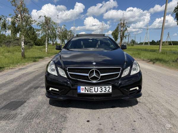 Melns Mercedes-Benz E 350 2010 Šauļi, ar dzinēja tilpumu 2.99 L un nobraukumu 280 tūkst. km par 7000 €, foto 4 vietnē AUTOMOTO.COM.LV