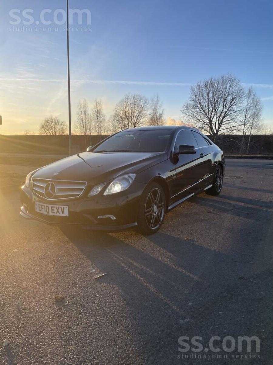 Melns Mercedes-Benz E 350 2010 Rīga, ar dzinēja tilpumu 3.00 L un nobraukumu 360 tūkst. km par 3650 €, foto 3 vietnē AUTOMOTO.COM.LV