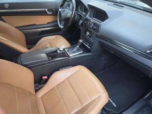 Melns Mercedes-Benz E 350 2010 Viļņa, ar dzinēja tilpumu 3.00 L un nobraukumu 285 tūkst. km par 4700 €, foto 5 vietnē AUTOMOTO.COM.LV