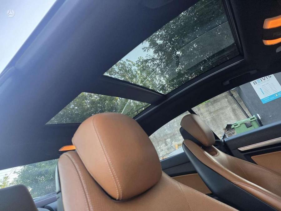 Melns Mercedes-Benz E 350 2010 Viļņa, ar dzinēja tilpumu 3.00 L un nobraukumu 285 tūkst. km par 4700 €, foto 6 vietnē AUTOMOTO.COM.LV