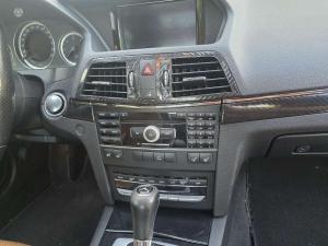 Melns Mercedes-Benz E 350 2010 Viļņa, ar dzinēja tilpumu 3.00 L un nobraukumu 285 tūkst. km par 4700 €, foto 7 vietnē AUTOMOTO.COM.LV