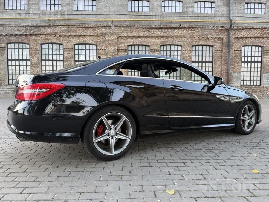 Black Mercedes-Benz E 350 2010 in Riga, with an engine capacity of 3.50 L and mileage of 250 thousand km for 12300 €, photo 1 on AUTOMOTO.COM.LV