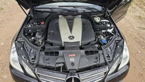 Black Mercedes-Benz E 350 2010 in Jurbarkas, with an engine capacity of 2.99 L and mileage of 280 thousand km for 6900 €, photo 15 on AUTOMOTO.COM.LV