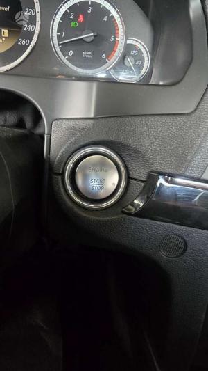 Black Mercedes-Benz E 350 2010 in Jurbarkas, with an engine capacity of 2.99 L and mileage of 280 thousand km for 6900 €, photo 22 on AUTOMOTO.COM.LV