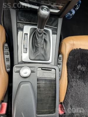 Melns Mercedes-Benz E 350 2010 Rīga, ar dzinēja tilpumu 3.00 L un nobraukumu 336 tūkst. km par 9500 €, foto 13 vietnē AUTOMOTO.COM.LV