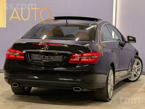 Мерседес E 350 2010 в Юрмала на AUTOMOTO.COM.LV Черный Мерседес E 350 2010 в Юрмала, объемом двигателя 3.00 л и пробегом 350 тыс. км за 9950 €, фото 11 на AUTOMOTO.COM.LV