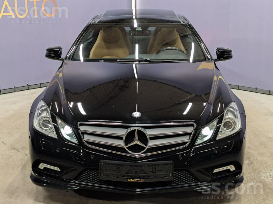 Черный Мерседес E 350 2010 в Юрмала, объемом двигателя 3.00 л и пробегом 350 тыс. км за 9950 €, фото 12 на AUTOMOTO.COM.LV