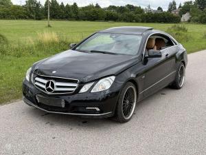 Черный Мерседес E 350 2011 в Вилкавишкис, объемом двигателя 3.00 л и пробегом 185 тыс. км за 6499 €, фото  на AUTOMOTO.COM.LV