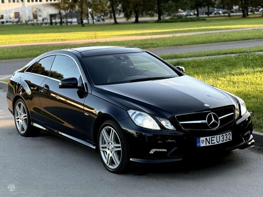 Melns Mercedes-Benz E 350 2011 Kauņa, ar dzinēja tilpumu 2.99 L un nobraukumu 277 tūkst. km par 8000 €, foto 1 vietnē AUTOMOTO.COM.LV