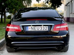 Melns Mercedes-Benz E 350 2011 Kauņa, ar dzinēja tilpumu 2.99 L un nobraukumu 277 tūkst. km par 8000 €, foto 11 vietnē AUTOMOTO.COM.LV