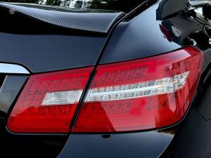 Melns Mercedes-Benz E 350 2011 Kauņa, ar dzinēja tilpumu 2.99 L un nobraukumu 277 tūkst. km par 8000 €, foto 12 vietnē AUTOMOTO.COM.LV