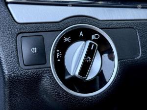 Melns Mercedes-Benz E 350 2011 Kauņa, ar dzinēja tilpumu 2.99 L un nobraukumu 277 tūkst. km par 8000 €, foto 24 vietnē AUTOMOTO.COM.LV