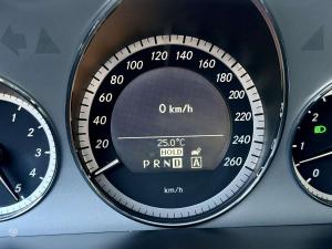 Melns Mercedes-Benz E 350 2011 Kauņa, ar dzinēja tilpumu 2.99 L un nobraukumu 277 tūkst. km par 8000 €, foto 26 vietnē AUTOMOTO.COM.LV