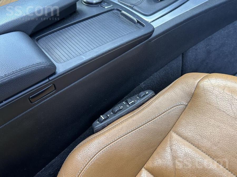 Melns Mercedes-Benz E 350 2012 Rīga, ar dzinēja tilpumu 3.00 L un nobraukumu 303 tūkst. km par 8760 €, foto 7 vietnē AUTOMOTO.COM.LV