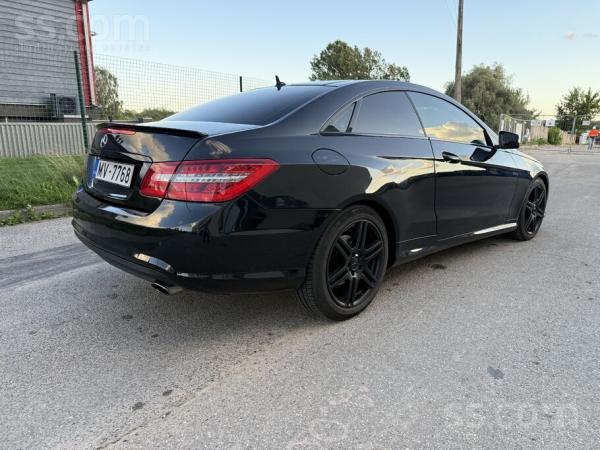 Melns Mercedes-Benz E 350 2012 Rīga, ar dzinēja tilpumu 3.00 L un nobraukumu 306 tūkst. km par 9500 €, foto 3 vietnē AUTOMOTO.COM.LV