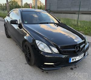 Melns Mercedes-Benz E 350 2012 Rīga, ar dzinēja tilpumu 3.00 L un nobraukumu 307 tūkst. km par 9000 €, foto  vietnē AUTOMOTO.COM.LV