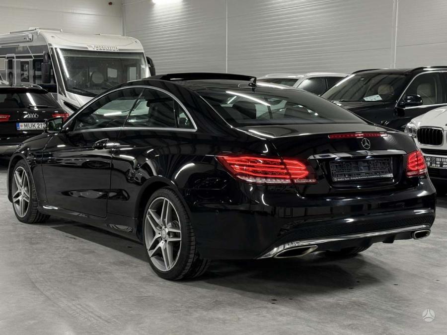 Black Mercedes-Benz E 350 2013 in Marijampole, with an engine capacity of 2.99 L and mileage of 250 thousand km for 13700 €, photo 6 on AUTOMOTO.COM.LV