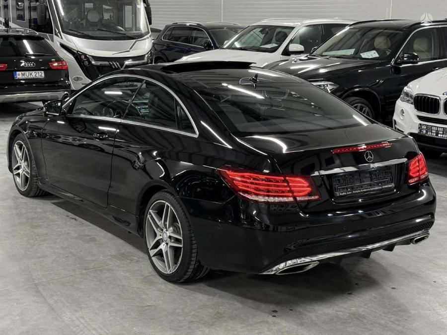 Black Mercedes-Benz E 350 2013 in Marijampole, with an engine capacity of 2.99 L and mileage of 250 thousand km for 13700 €, photo 12 on AUTOMOTO.COM.LV
