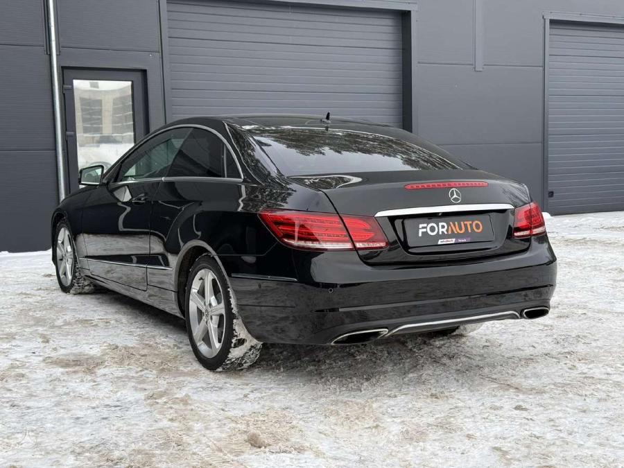 Melns Mercedes-Benz E 350 2014 Viļņa, ar dzinēja tilpumu 2.99 L un nobraukumu 268 tūkst. km par 12800 €, foto 5 vietnē AUTOMOTO.COM.LV