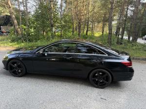 Melns Mercedes-Benz E 350 2014 Viļņa, ar dzinēja tilpumu 2.99 L un nobraukumu 337 tūkst. km par 8500 €, foto 8 vietnē AUTOMOTO.COM.LV