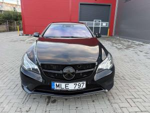 Black Mercedes-Benz E 350 2014 in Vilnius, with an engine capacity of 2.99 L and mileage of 337 thousand km for 9500 €, photo 3 on AUTOMOTO.COM.LV