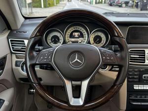 Black Mercedes-Benz E 350 2014 in Vilnius, with an engine capacity of 3.50 L and mileage of 179 thousand km for 8399 €, photo 12 on AUTOMOTO.COM.LV