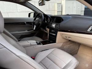 Black Mercedes-Benz E 350 2014 in Vilnius, with an engine capacity of 3.50 L and mileage of 179 thousand km for 8399 €, photo 18 on AUTOMOTO.COM.LV